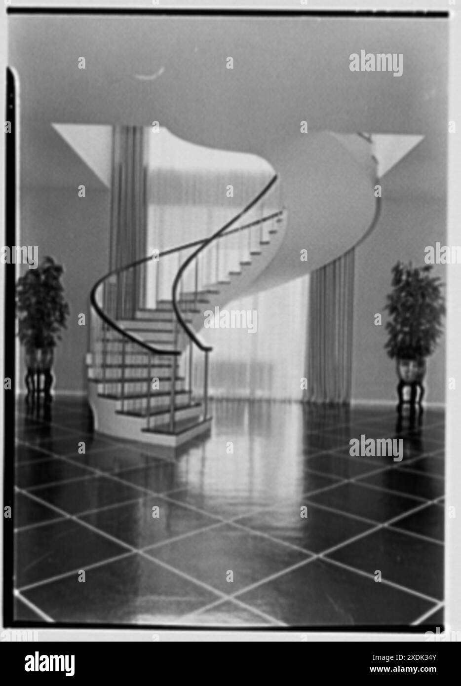 Henry R. Luce, residence on Upper King St., Greenwich, Connecticut ...