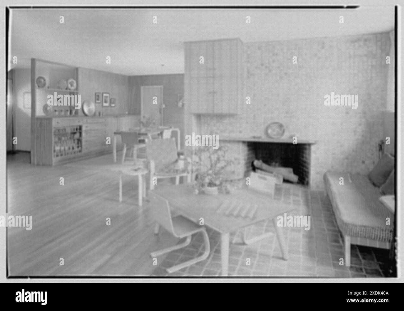 Jesse Oser, residence in Elkins Park, Pennsylvania. Living room, to ...