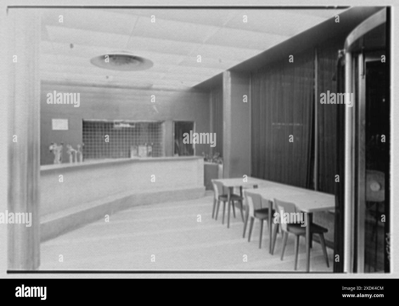 Pepsi-Cola Service Center, 47th St. and Broadway, New York City. Food ...