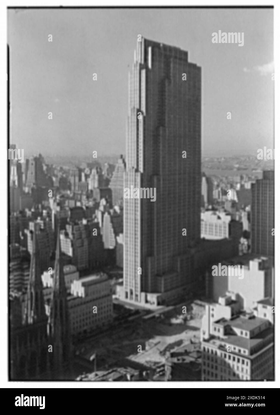 Rca building Cut Out Stock Images & Pictures - Alamy