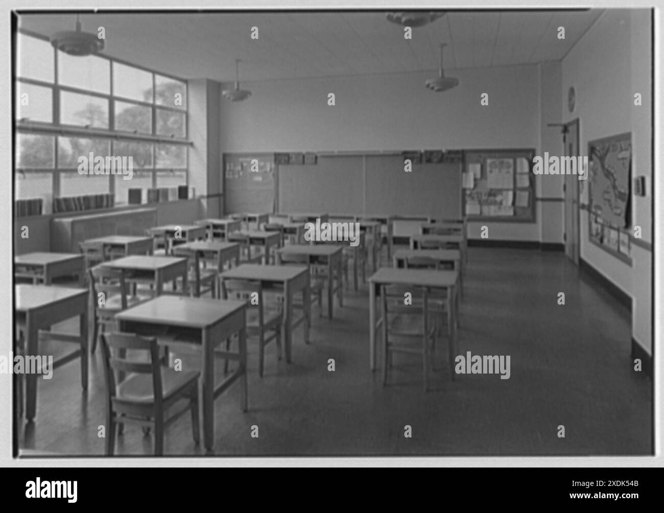 East Hills School, Roslyn, New York. Classroom. Gottscho-Schleisner ...
