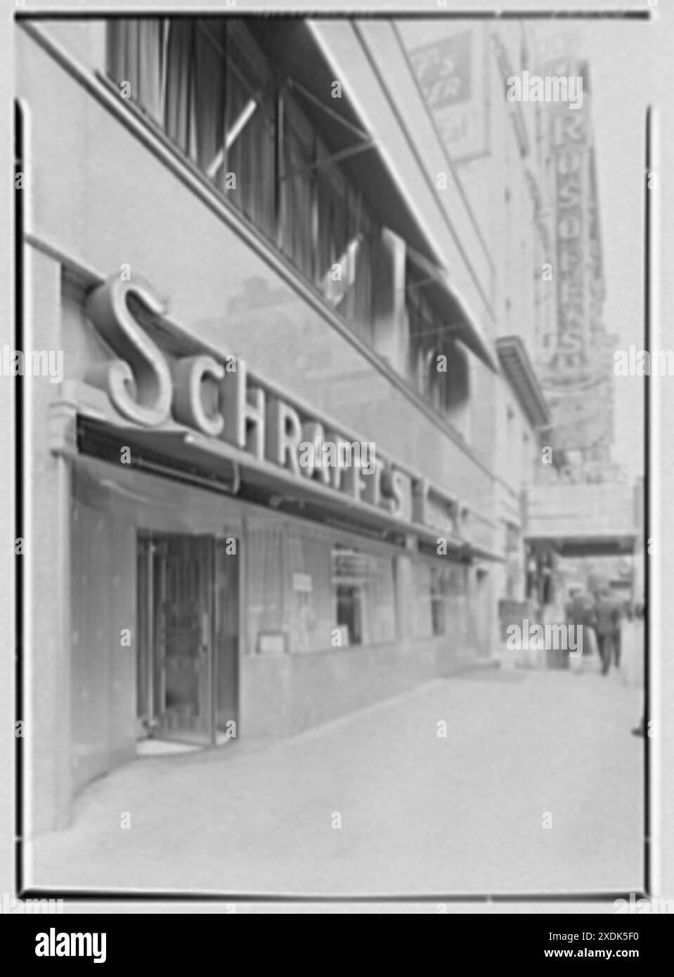 Schrafft's, Broadway and 43rd St., New York City. 43rd Street exterior ...