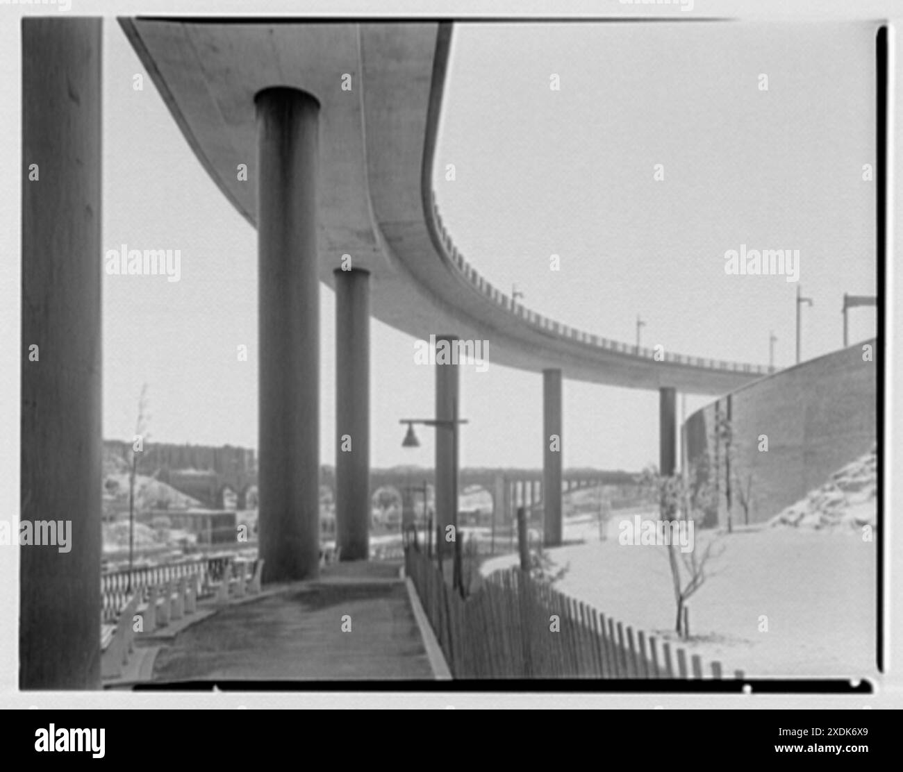 Bronx-George Washington Bridge (tunnel connection). Under arches ...