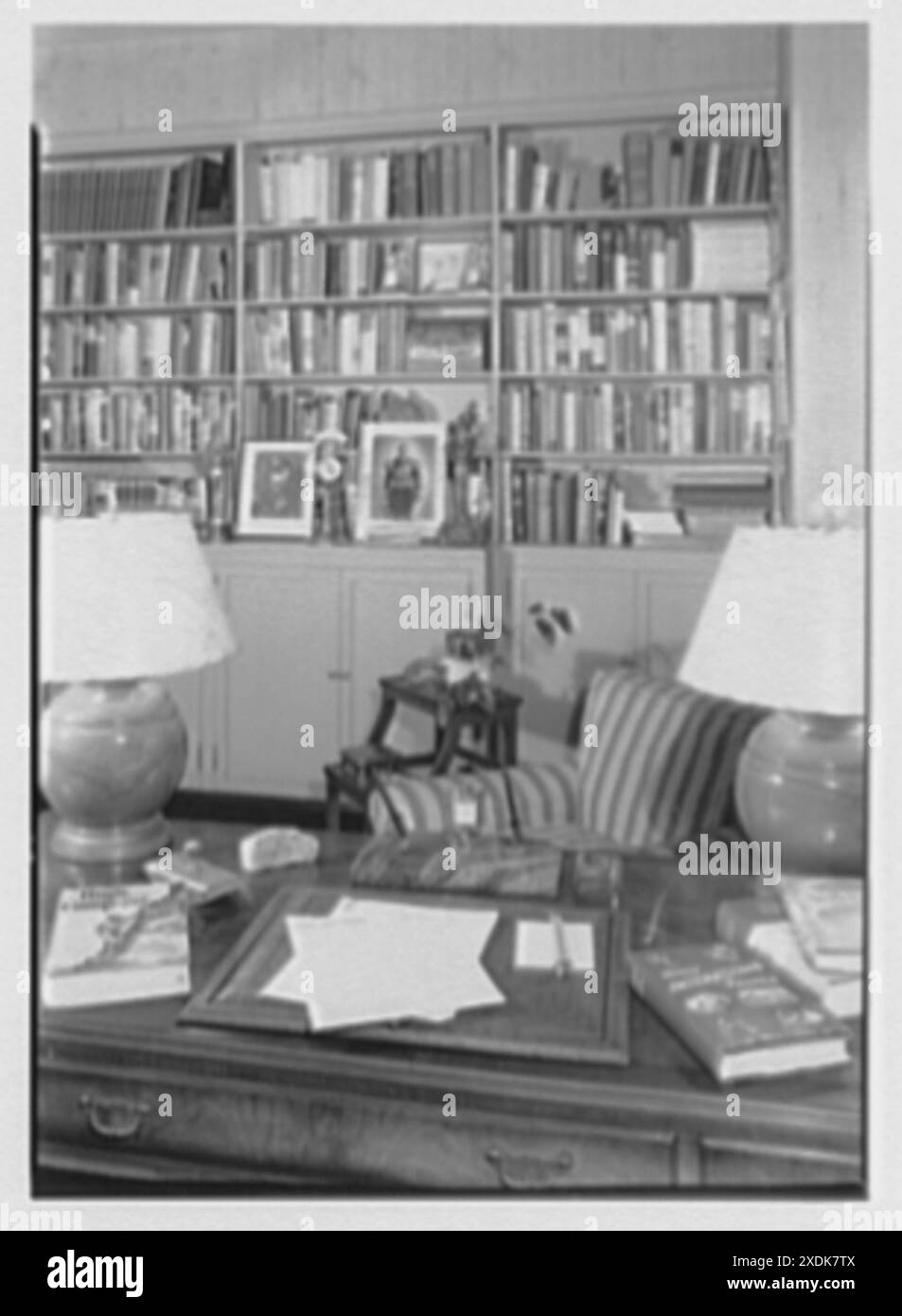 Lowell Thomas, residence in Hampshire House, Central Park South, New ...