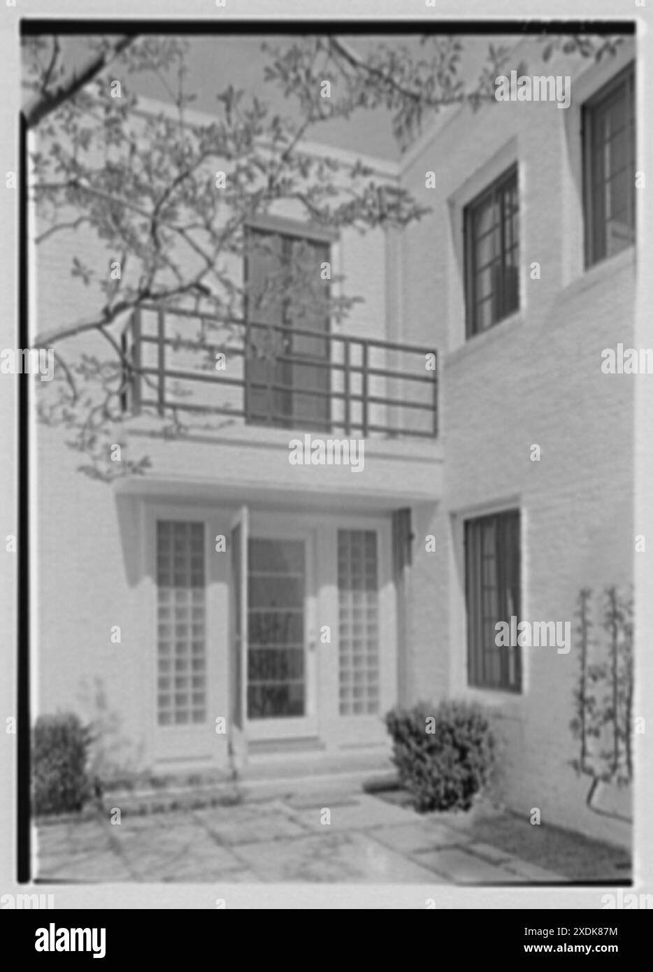 George R. Dyer, residence in Brookville, Long Island. Rear entrance ...