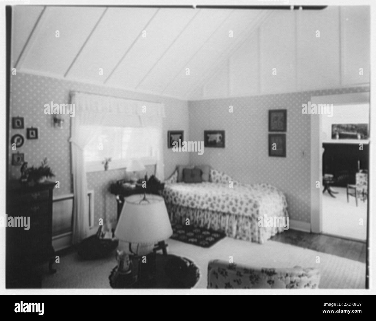 Mrs. Claire Bach, residence in Stamford, Connecticut. Bedroom, to bed ...