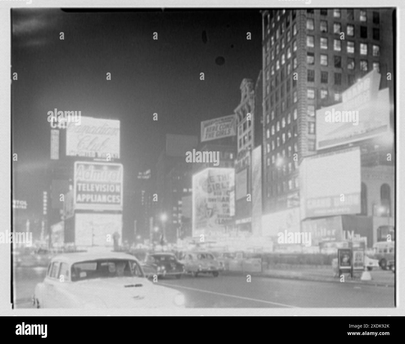 New York City views. Times Square at night II. Gottscho-Schleisner ...