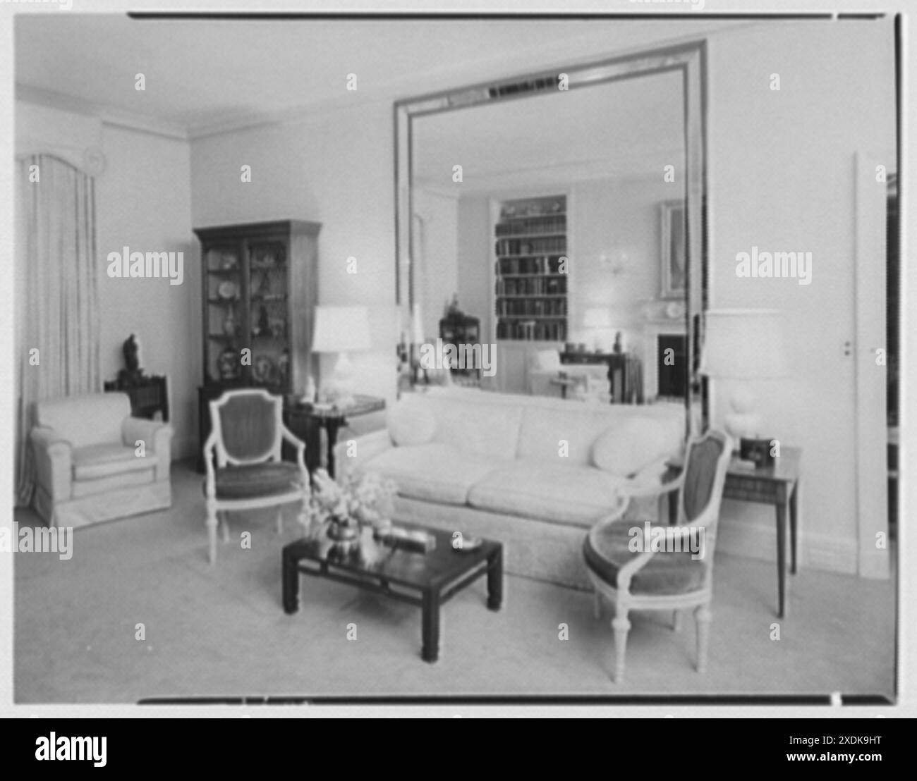 Harold Bache, residence at 812 Park Ave. Mirror. Gottscho-Schleisner ...