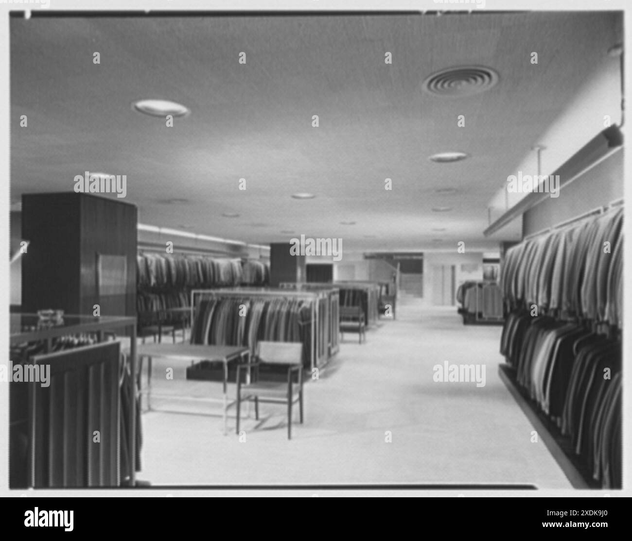 Rogers, Peet & Co., business at 600 5th Ave., New York. Men's clothing ...