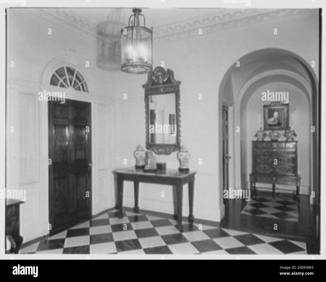 Charles E. Dunlap, residence at 102 E. 73rd St., New York City. Hall ...