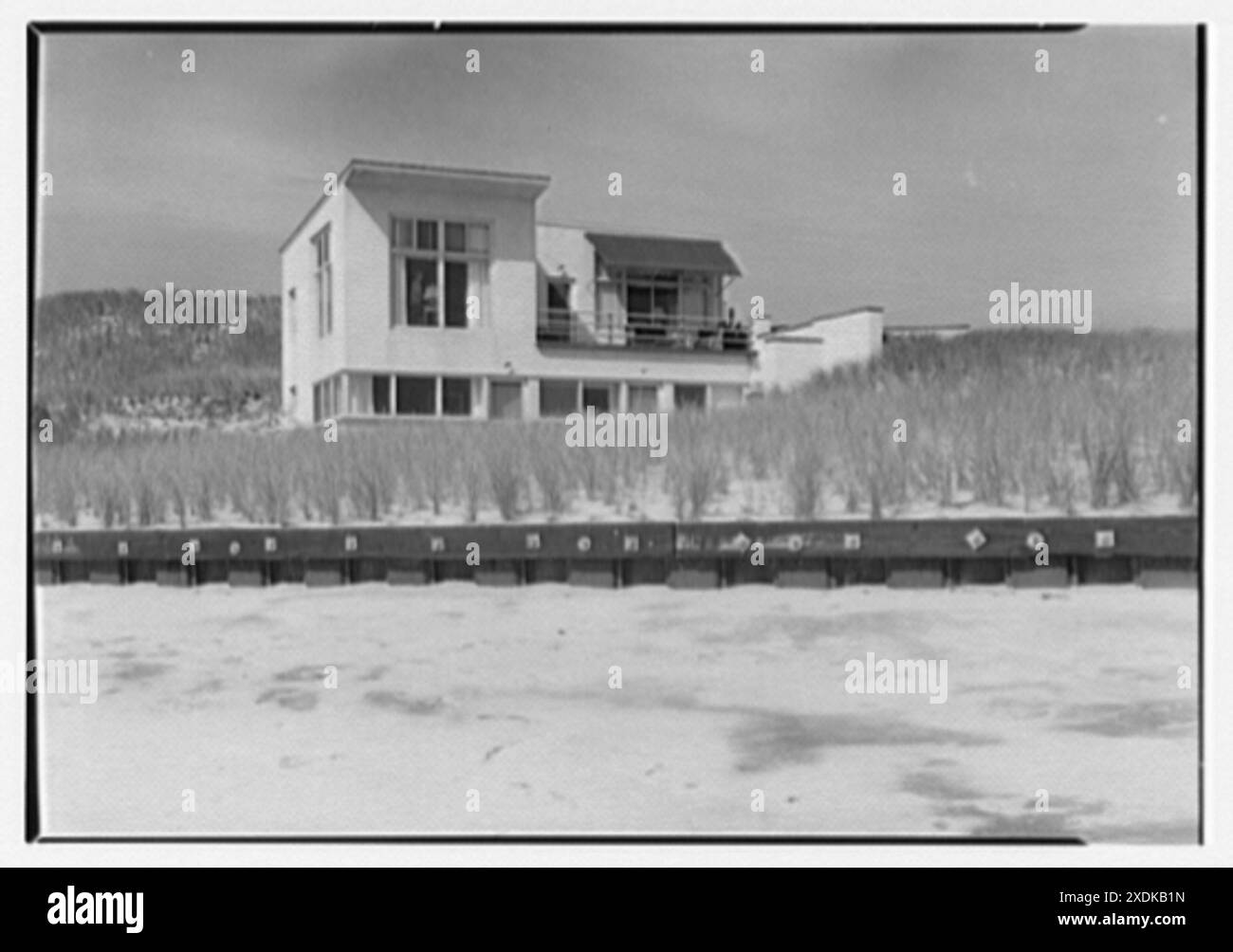 Lathrop Brown, residence in Southampton, Long Island. Ocean facade IV ...
