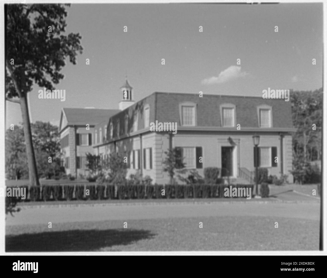 Riggs hall hi-res stock photography and images - Alamy