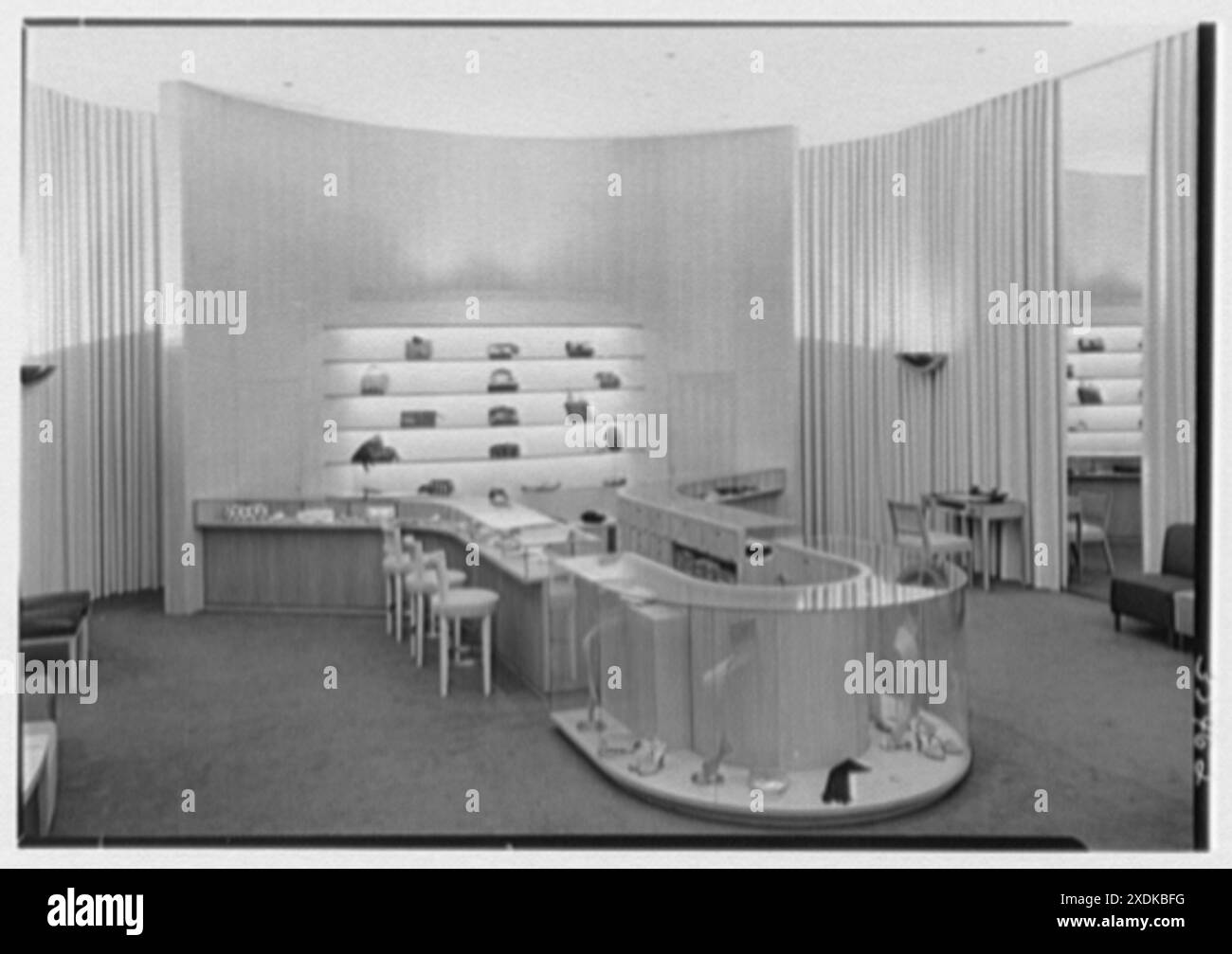 I. Miller shoe store, business at 5th Ave. and 54th St., New York City ...