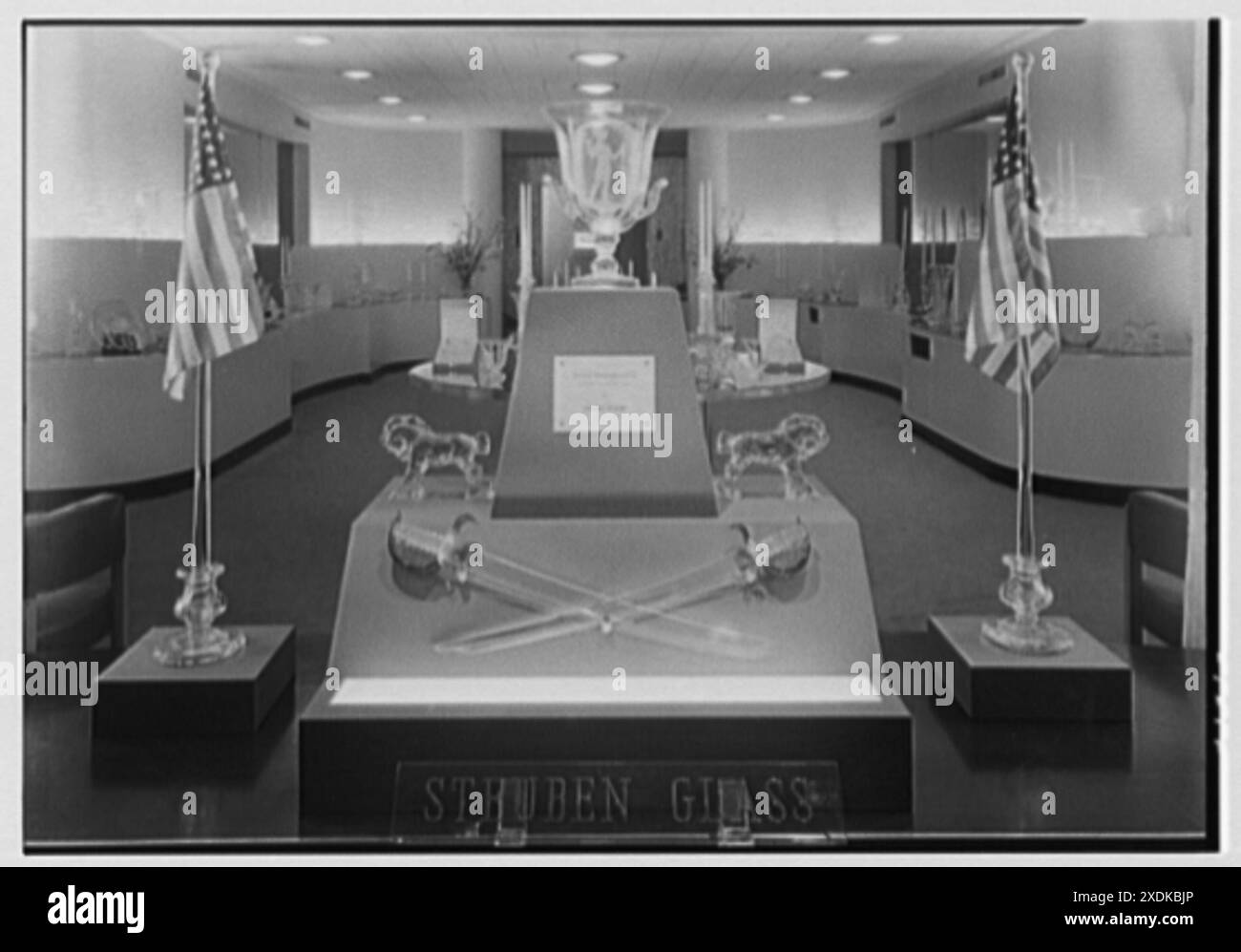 Steuben Glass, Inc., business at 718 5th Ave., New York City ...