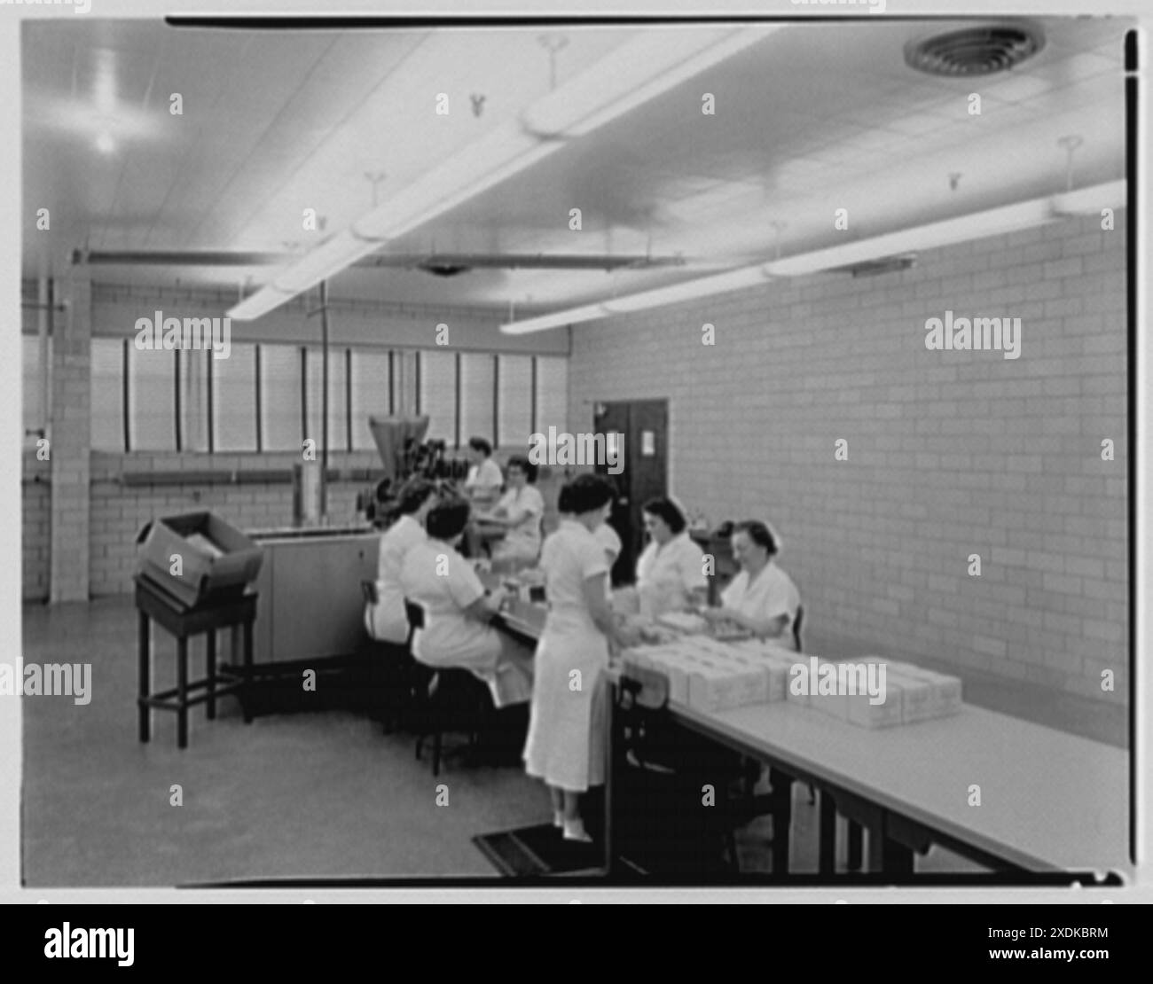 Pharmaceutical industry plant Black and White Stock Photos & Images - Alamy