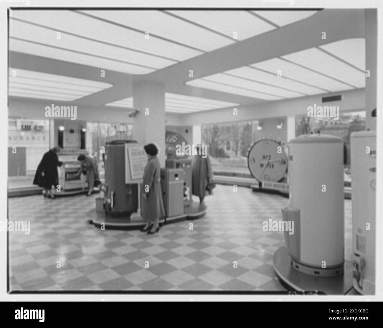 Long Island Lighting Co., Mineola, New York. Showroom II. Gottscho ...