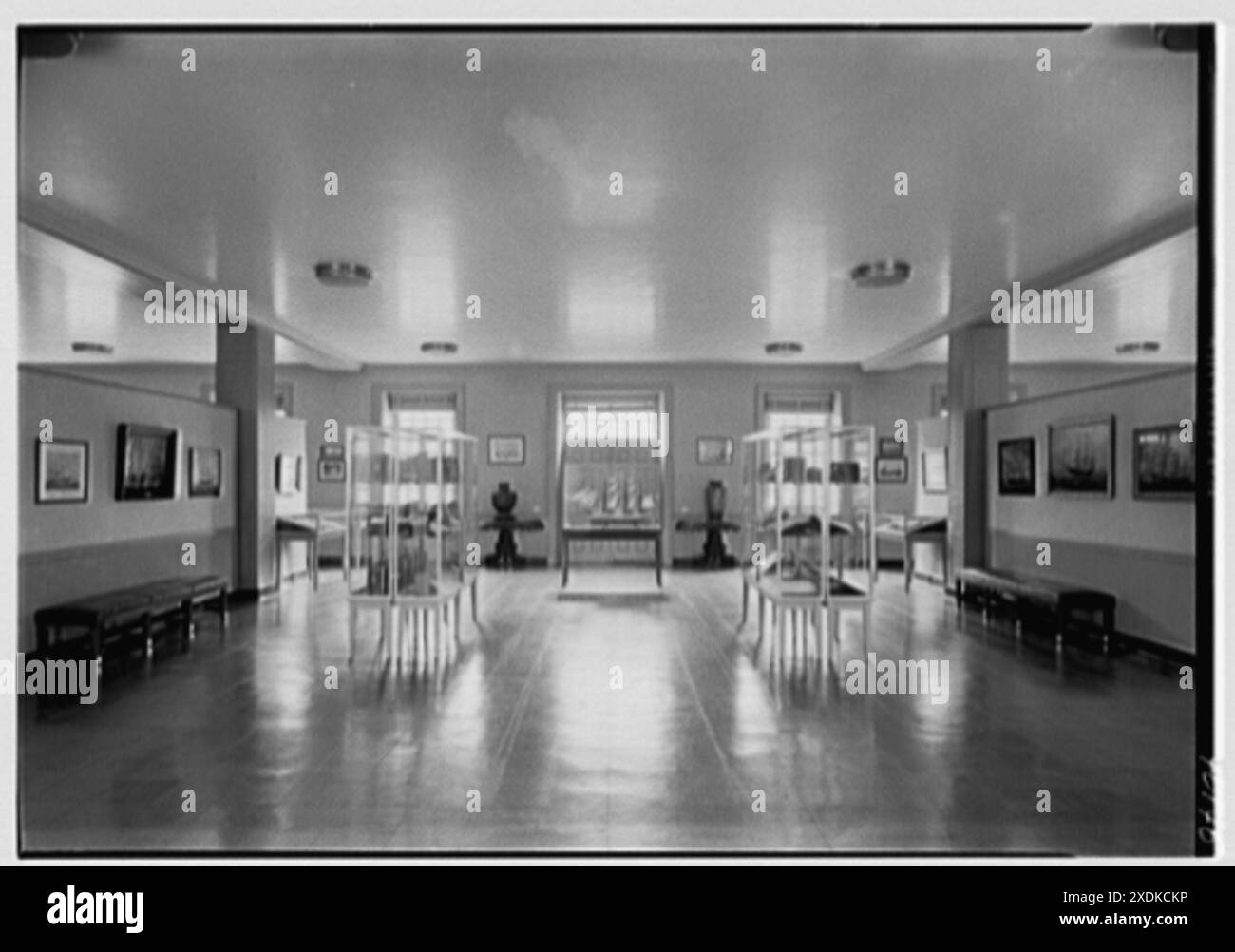 Franklin Delano Roosevelt Library, Hyde Park, New York. Exhibition hall ...