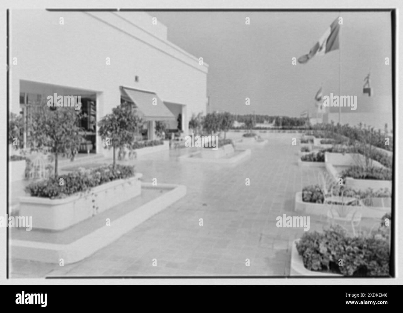 Italian restaurant terrace Black and White Stock Photos & Images - Alamy