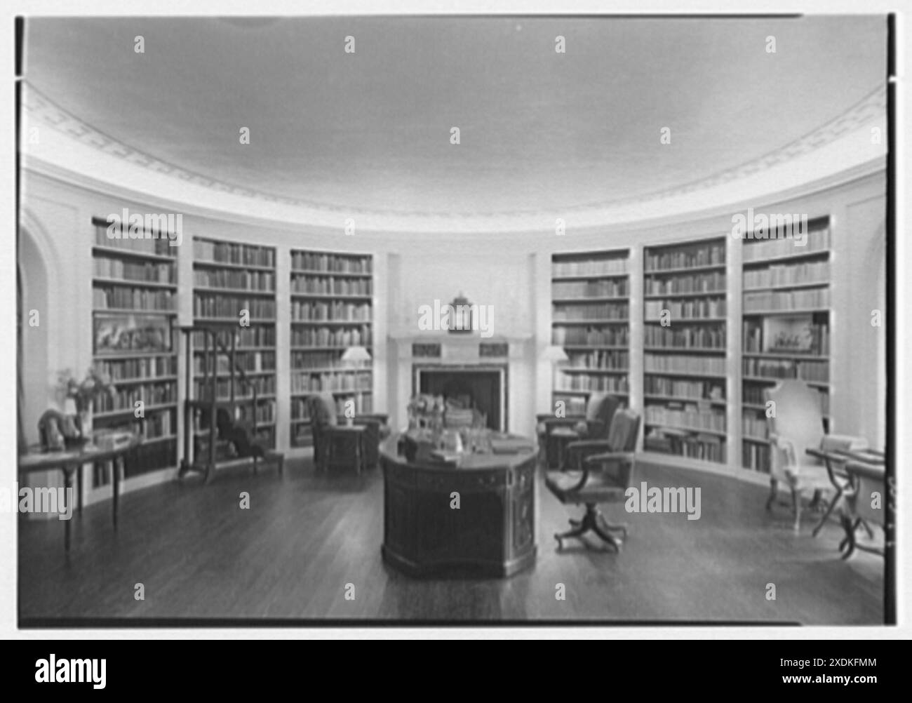 Harvey S. Ladew, residence in Monkton, Maryland. Library, from door ...