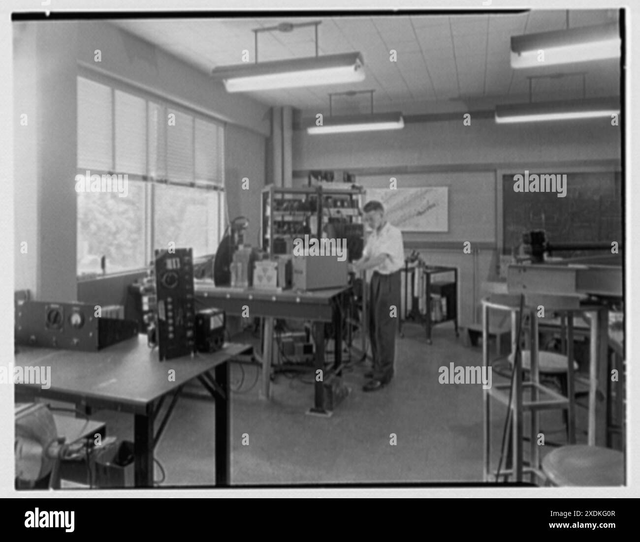 Nuclear physics laboratory Black and White Stock Photos & Images - Alamy
