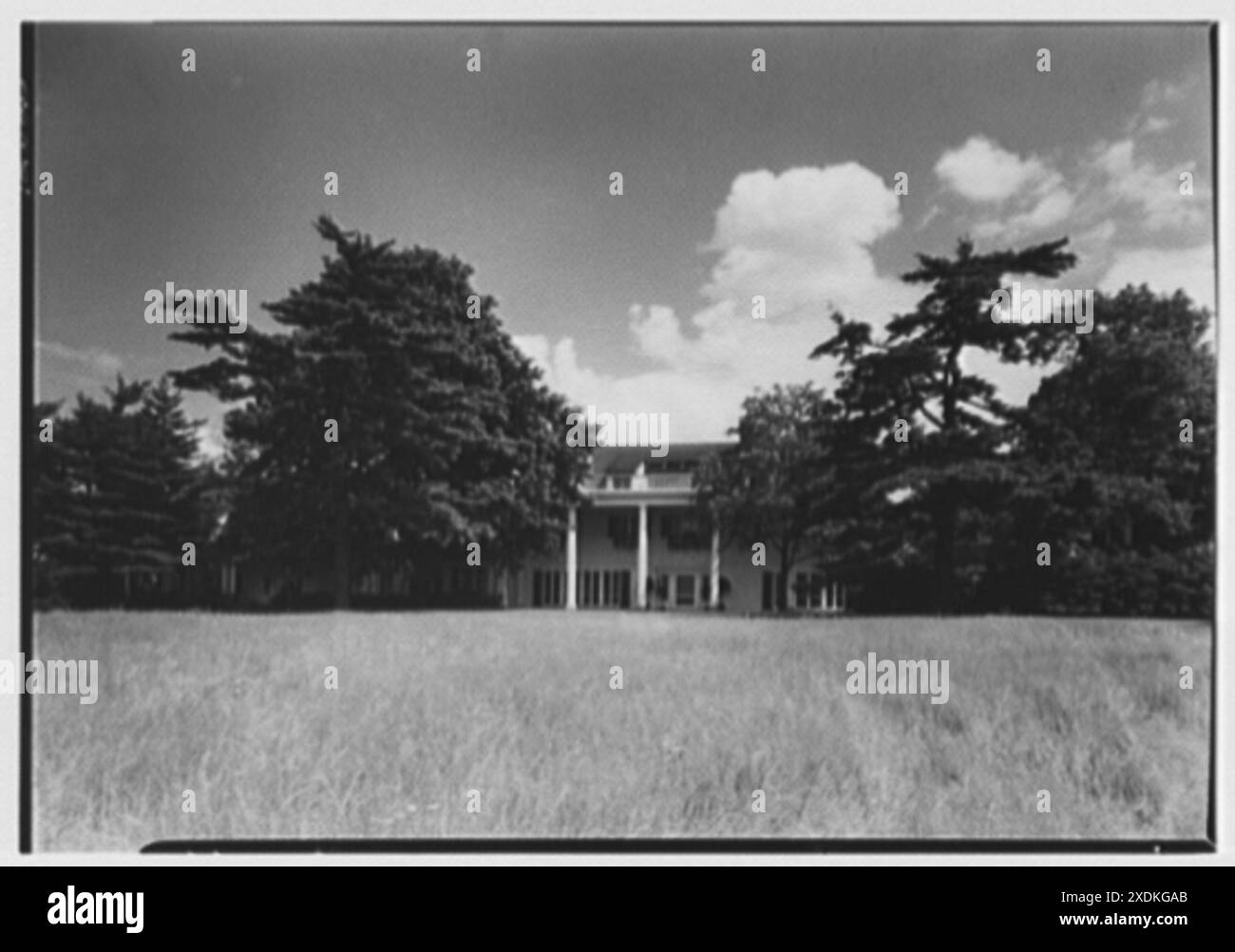 William S. Paley, residence in Manhasset, Long Island, New York. West ...