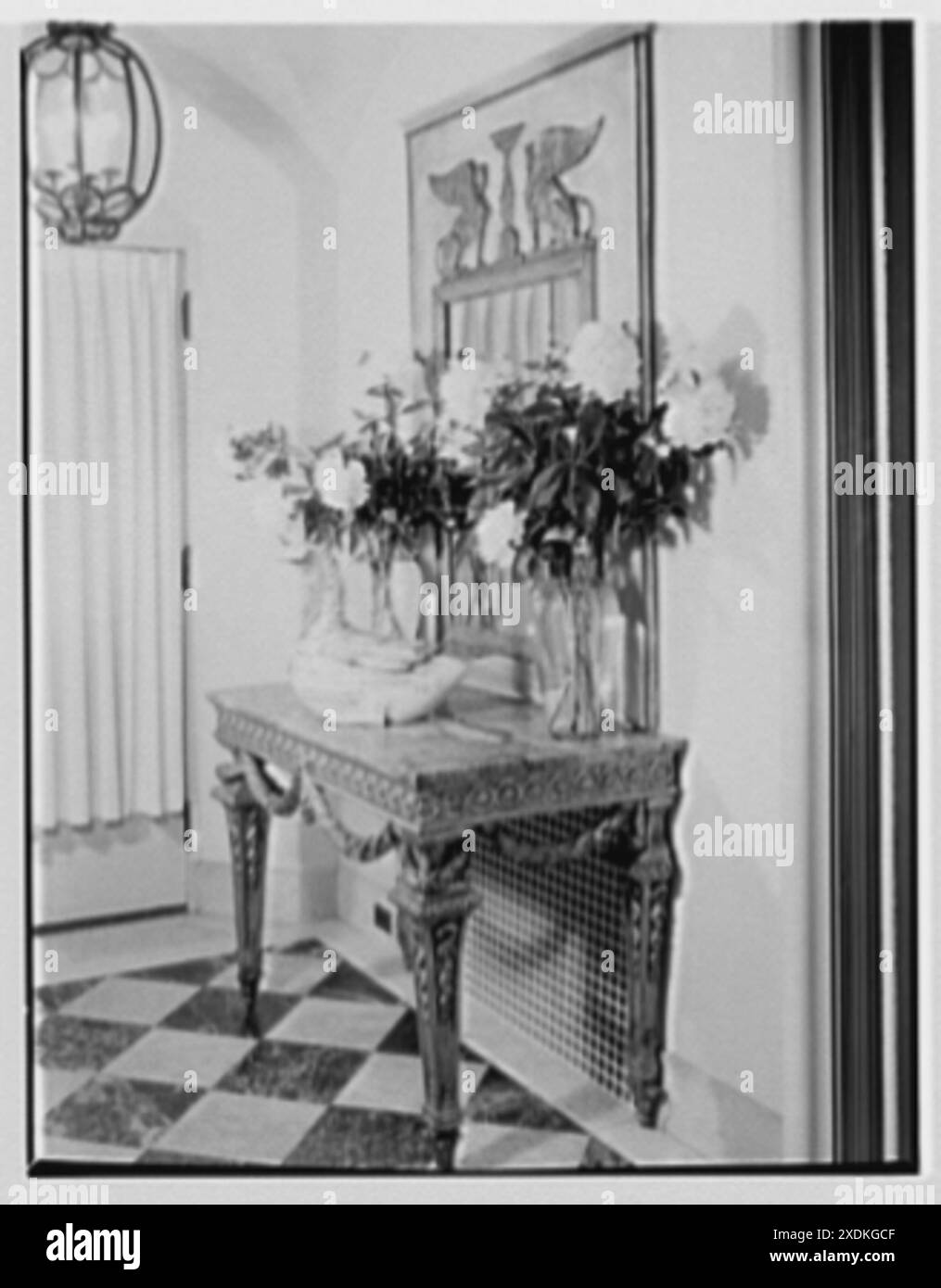 Mr. and Mrs. Theron Catlin, residence at 41 W. Brentmoor Park, Saint ...