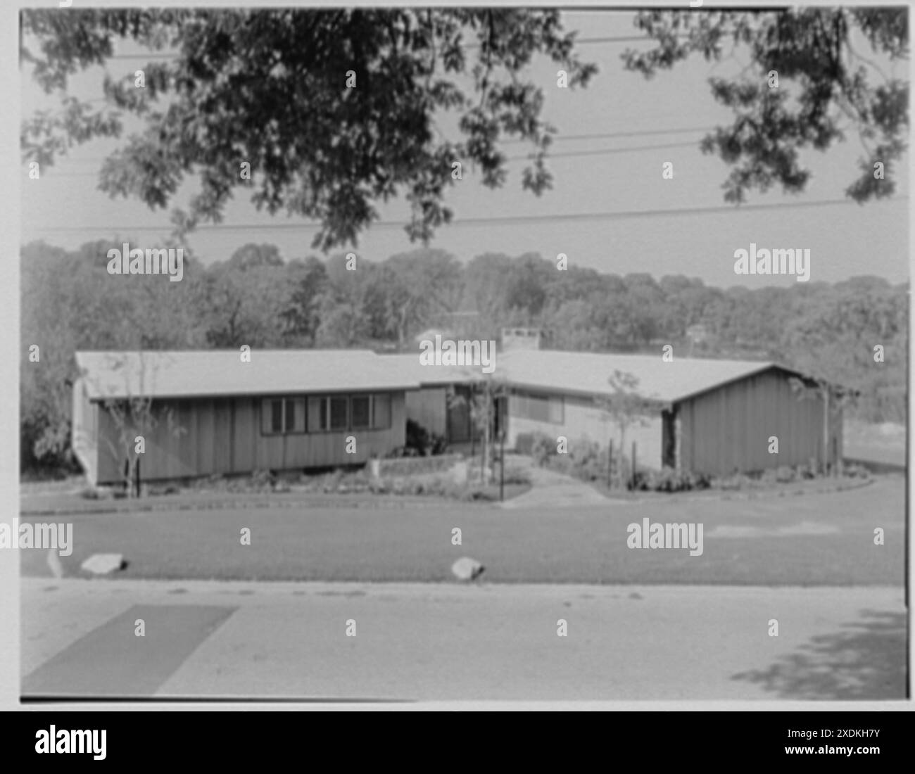 Anthony Albanese, residence on Grist Mill Rd., Plandome Mills, Plandome ...