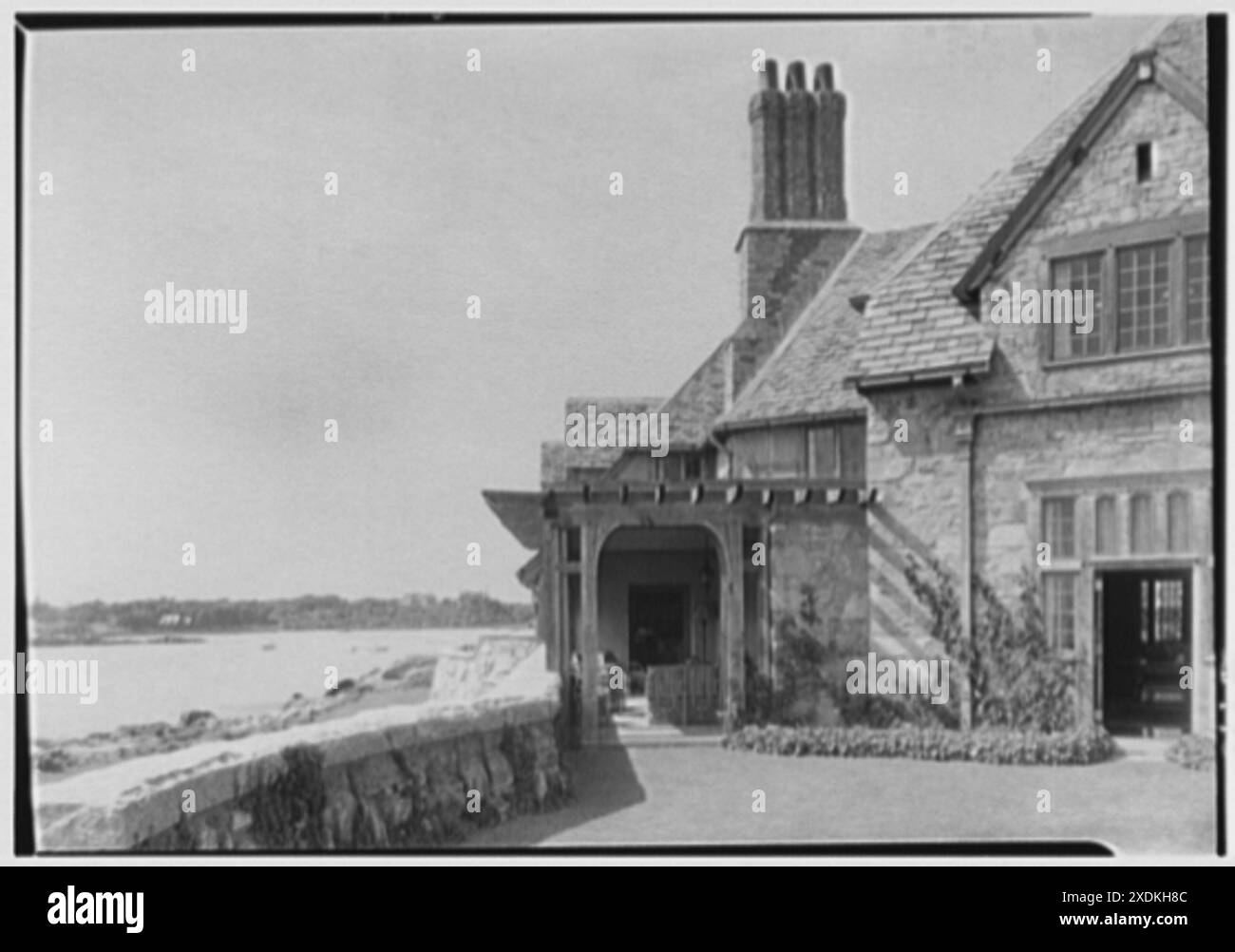John Russell Pope, residence in Newport, Rhode Island. Detail of living ...