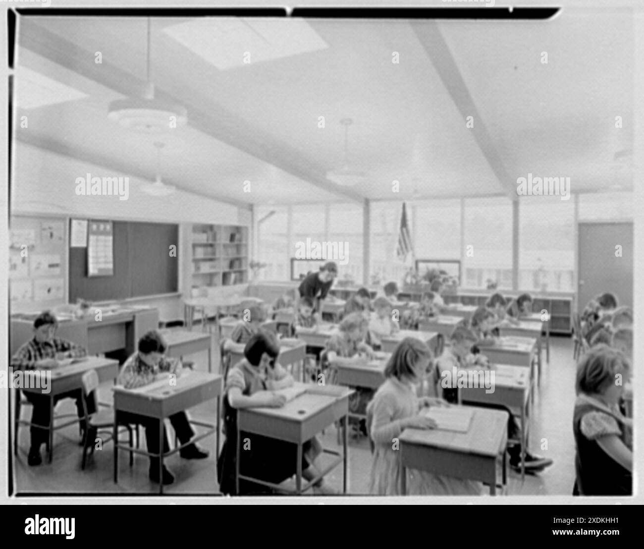 The Country School, Weston, Massachusetts. Third grade III. Gottscho ...