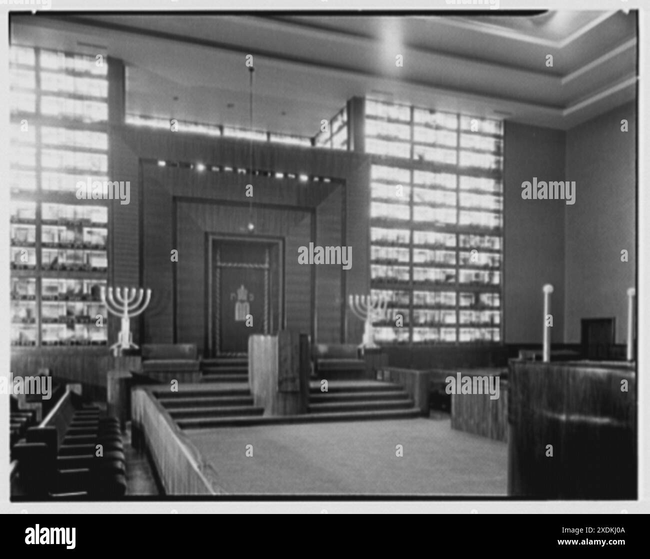 Congregation Sons of Israel, Woodmere, Long Island, New York. Pulpit ...