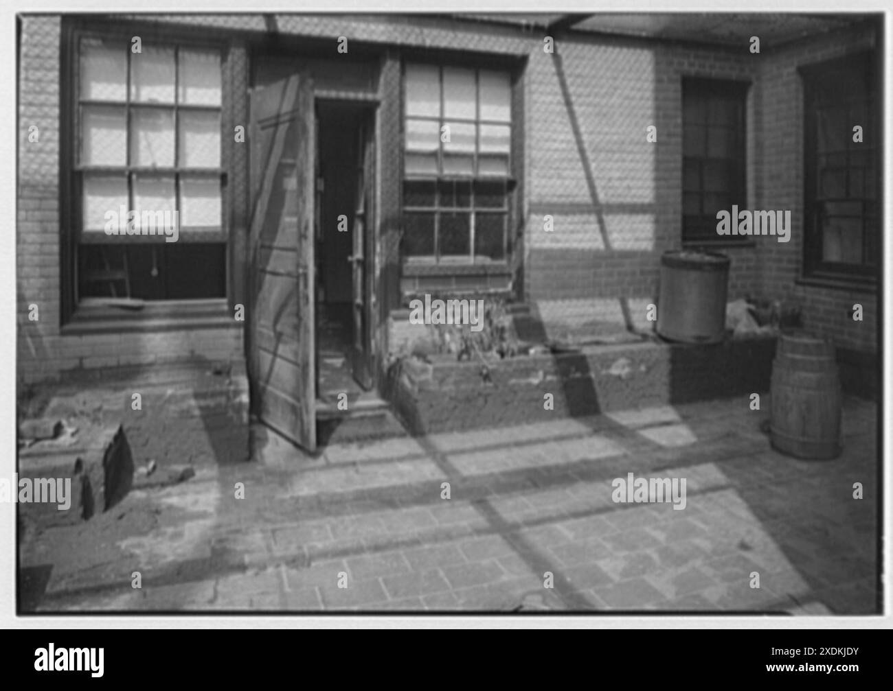 Mrs. Hazelton, residence at 7 Gracie Sq., New York City. Terrace view ...