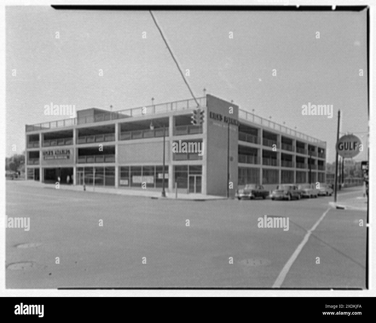 Rich's department store, business in Knoxville, Tennessee. Parking ...