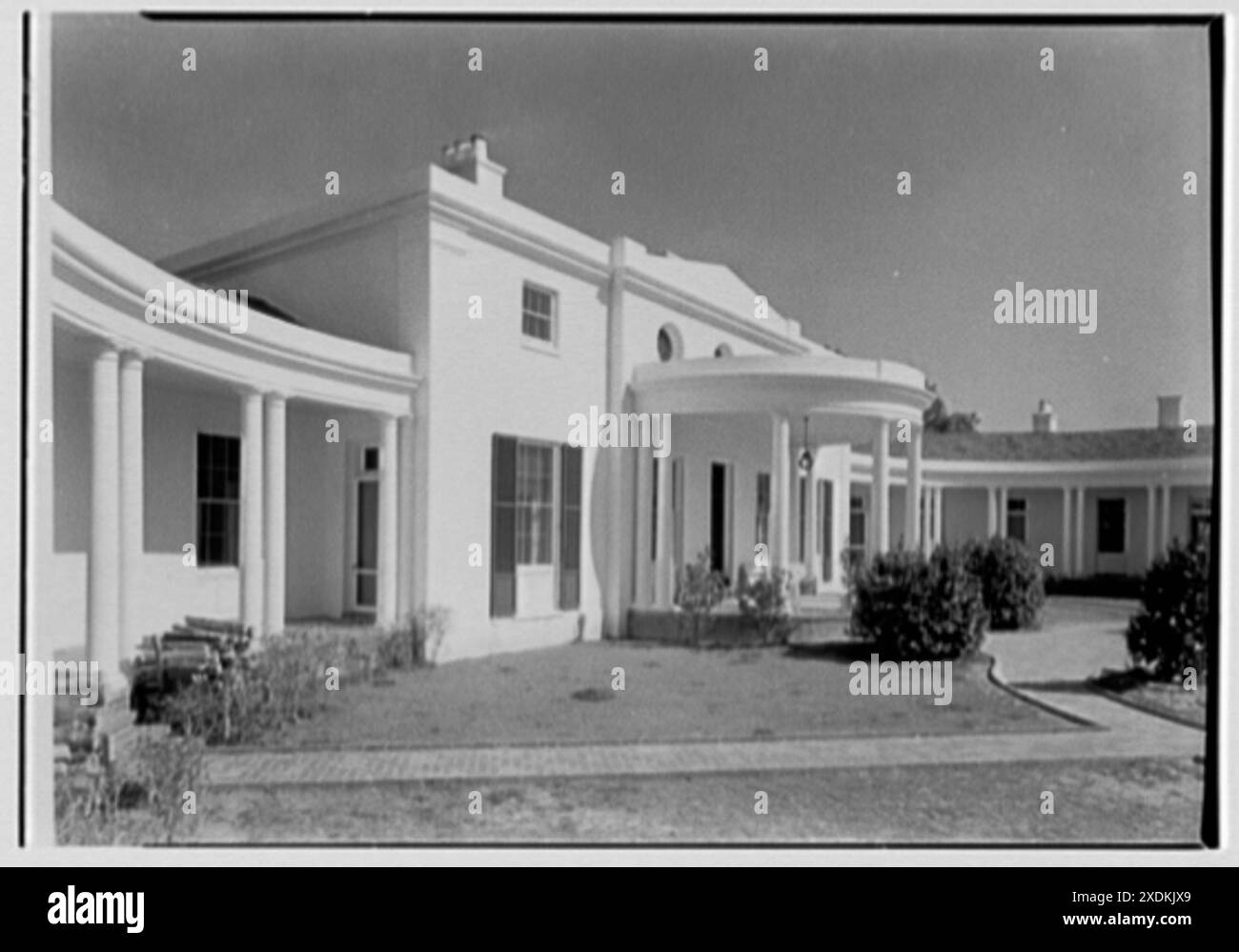 Mrs. George F. Baker, Horseshoe Plantation, residence in Tallahassee ...