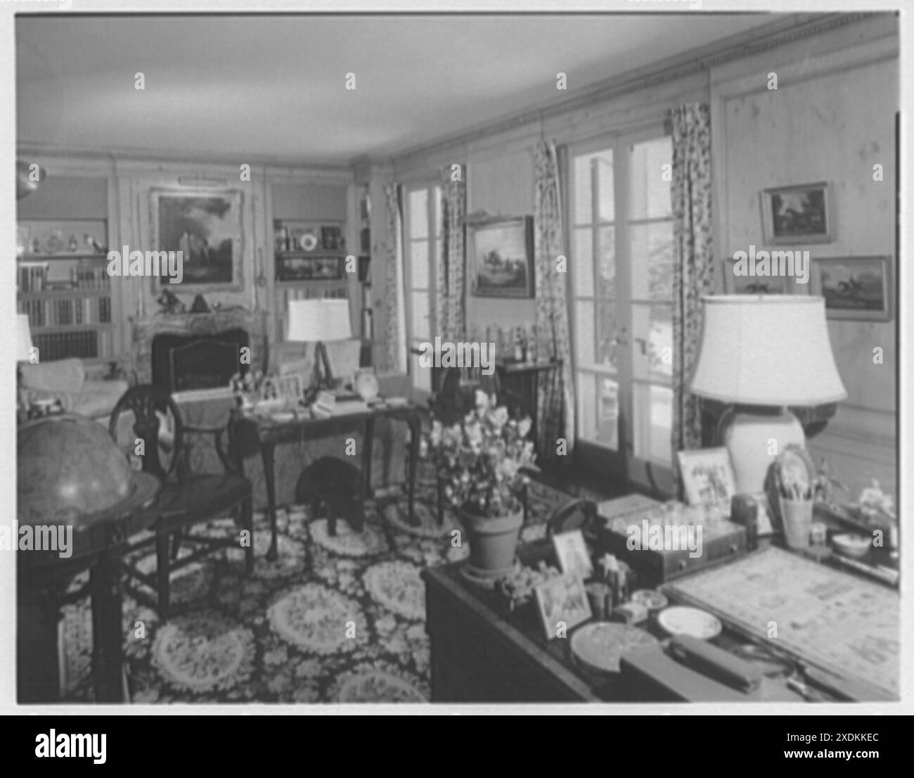 Mrs. E.F. Hutton, residence in Hickory Ln., Laurel Hollow, Syosset ...