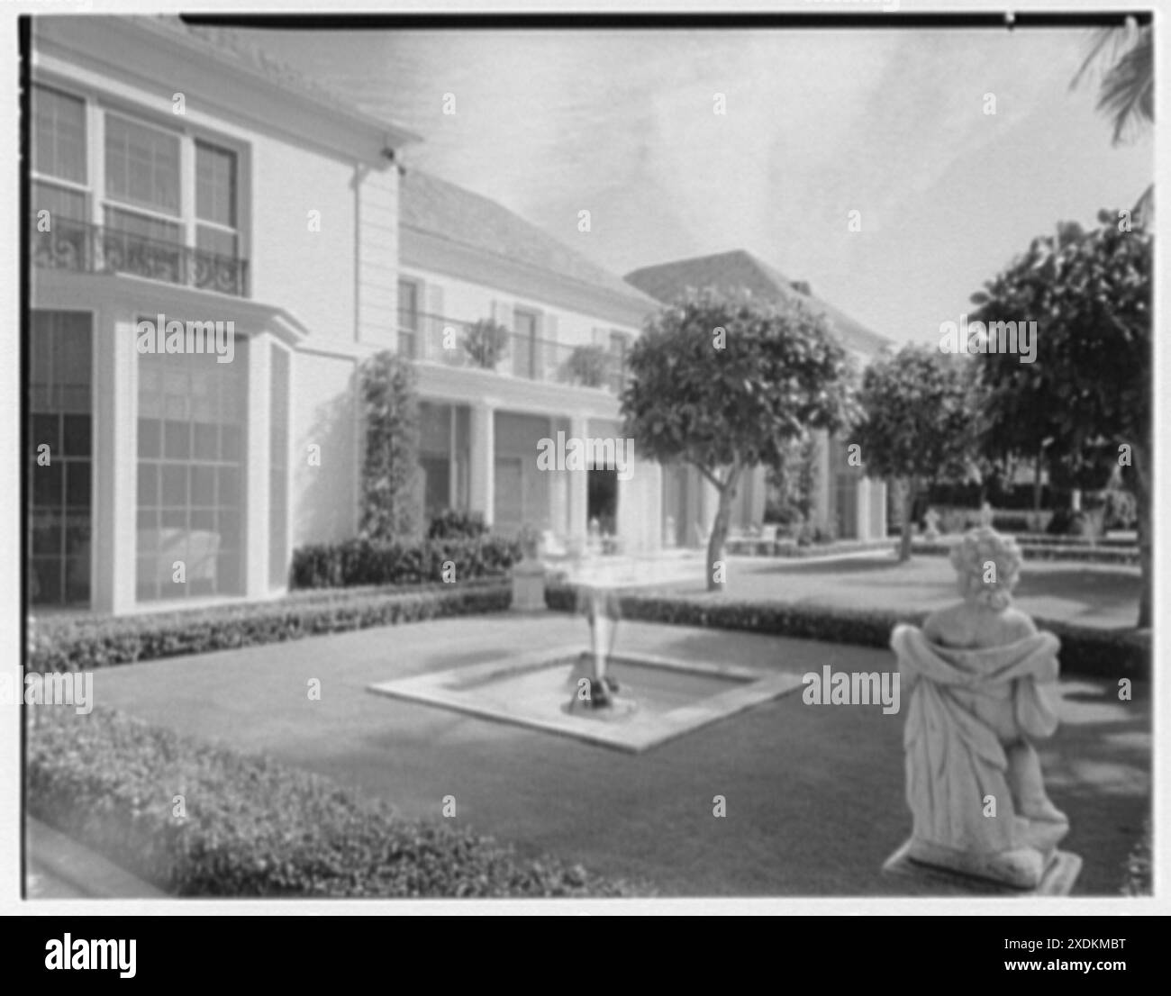 Mrs. Edward Garratt, residence at 140 Via Lazo, Palm Beach, Florida ...