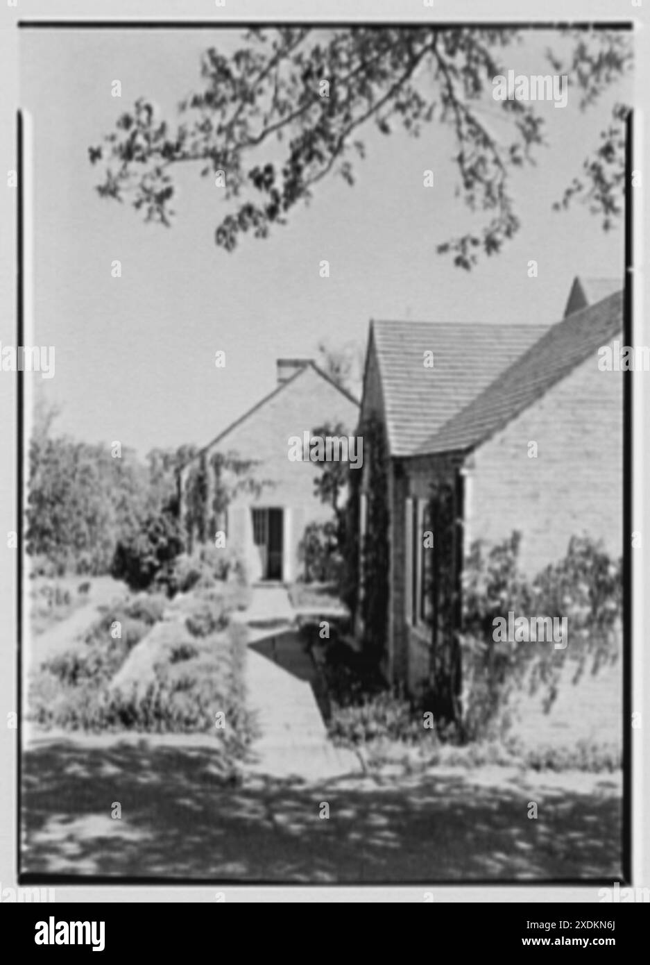 Gerald F. Warburg, residence in Brookville, Long Island. Detail, corner ...