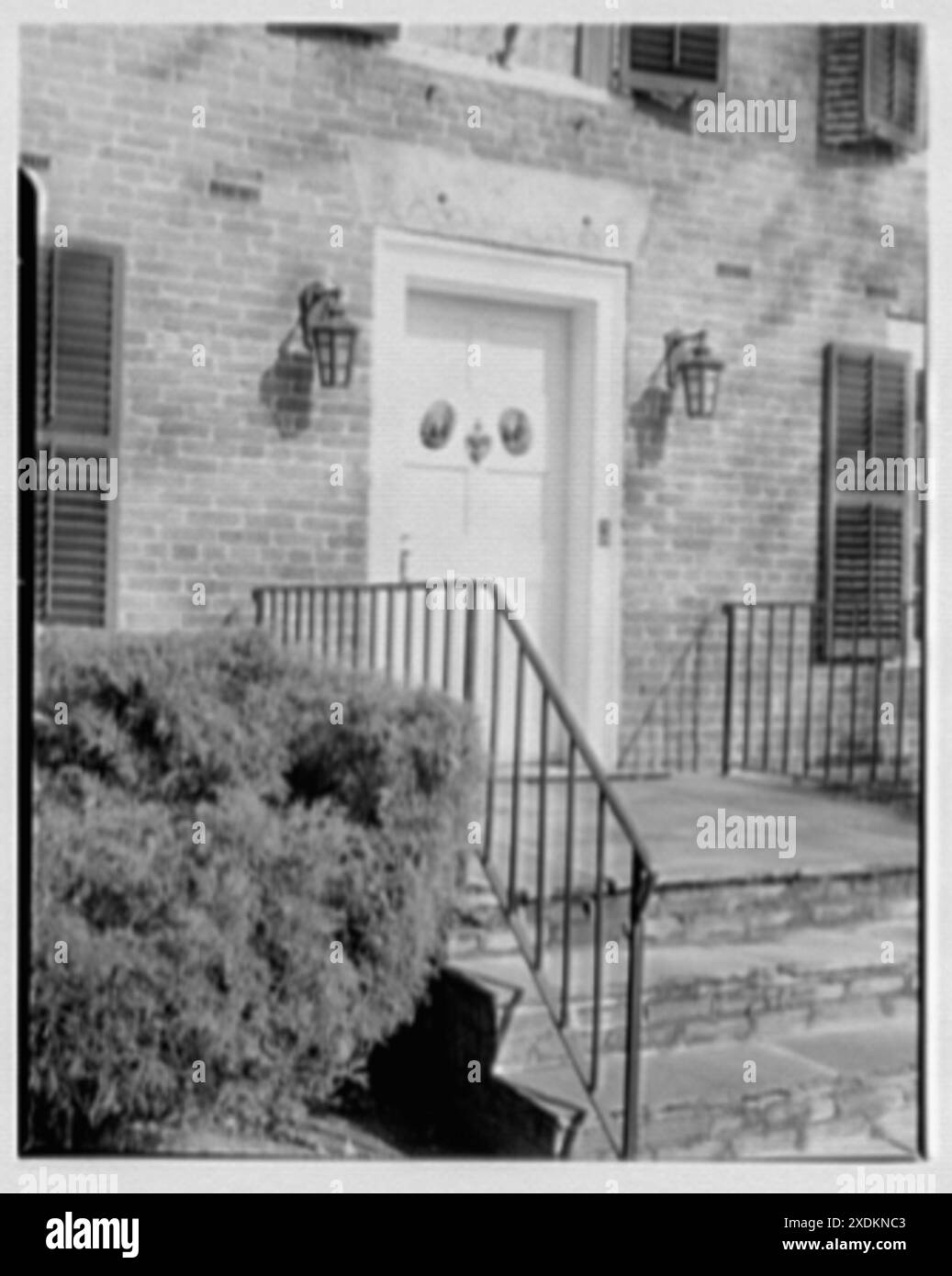 Jay Te Winburn, residence, Sharon House. Entrance detail. Gottscho ...