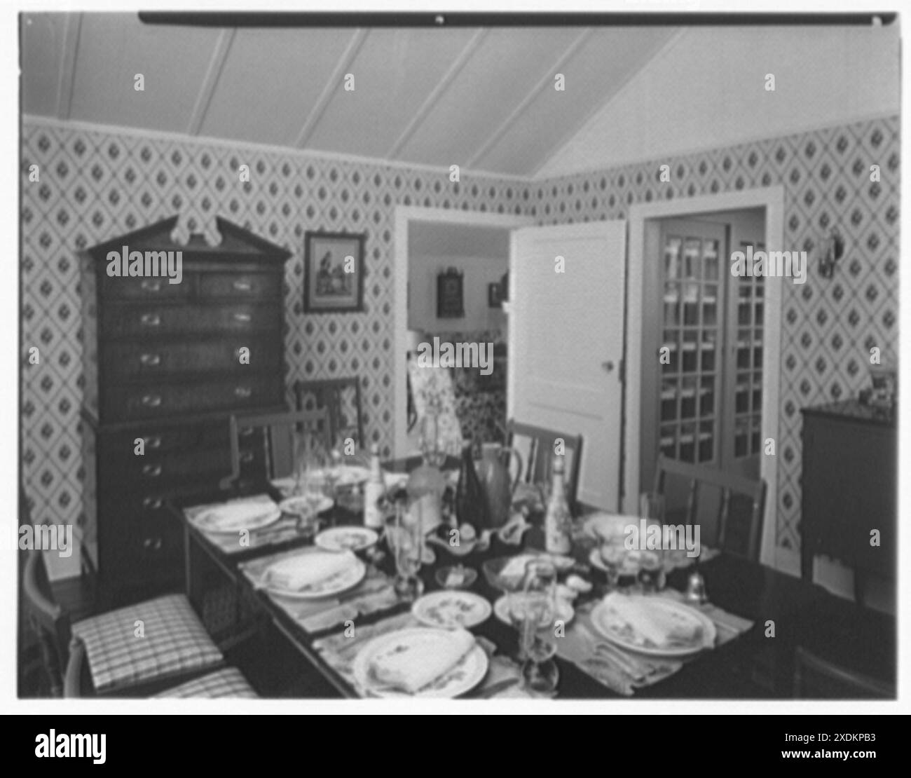 Mrs. Claire Bach, residence in Stamford, Connecticut. Dining room II ...
