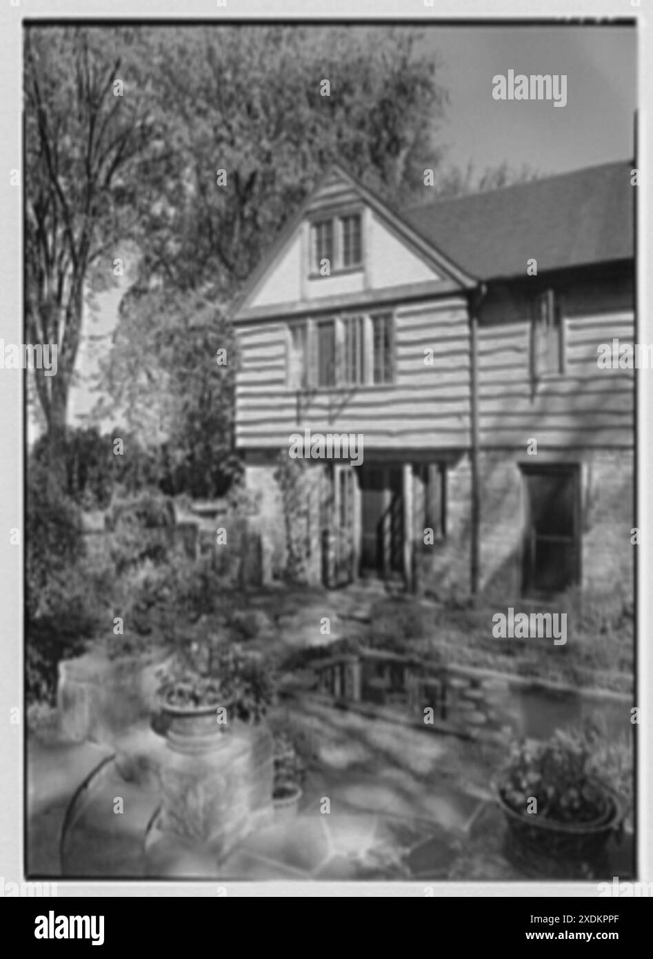 Mrs. Christopher J. Mileham, residence in Sharon, Connecticut. Dining ...