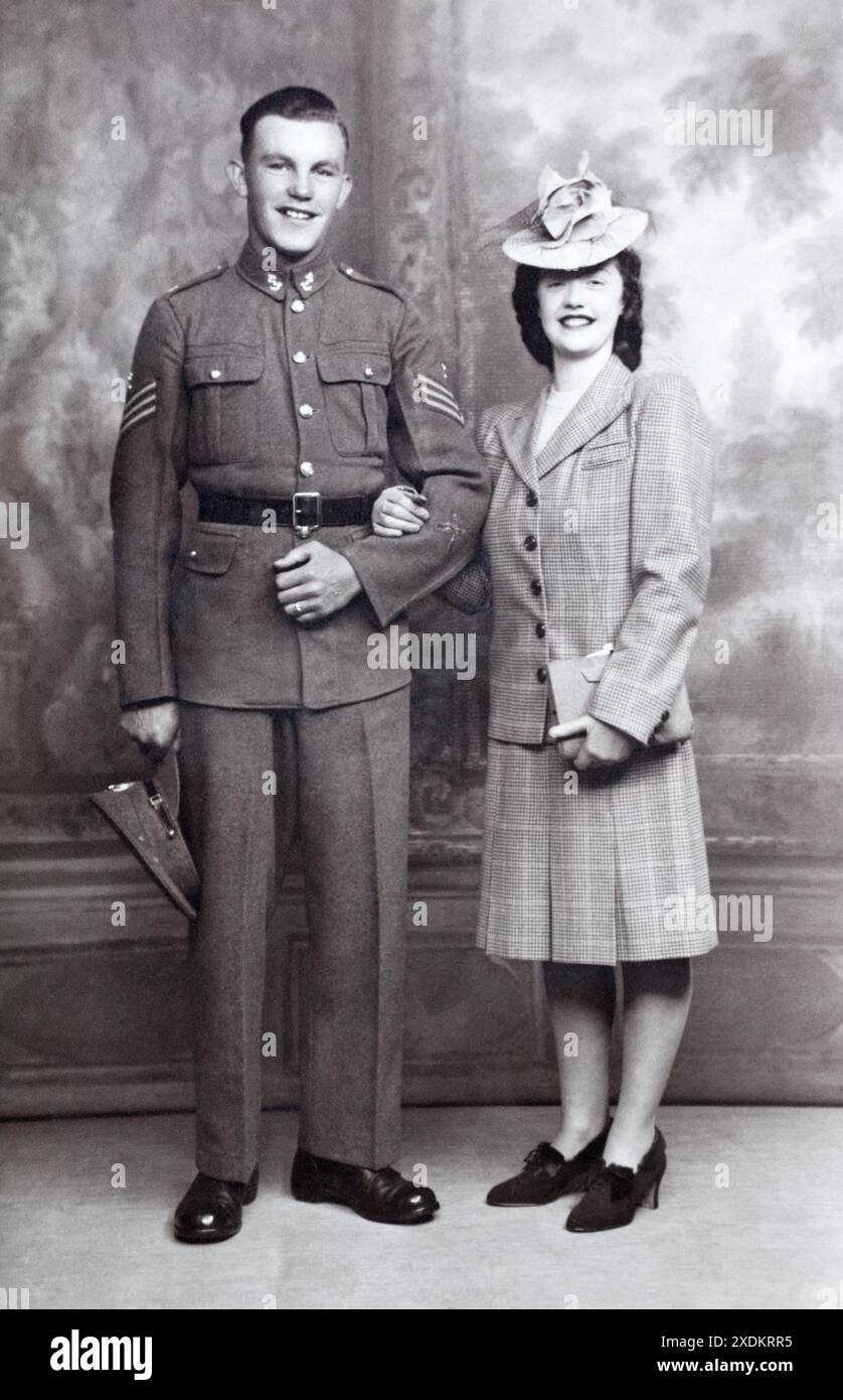 Ww2 british soldier wife hi-res stock photography and images - Alamy