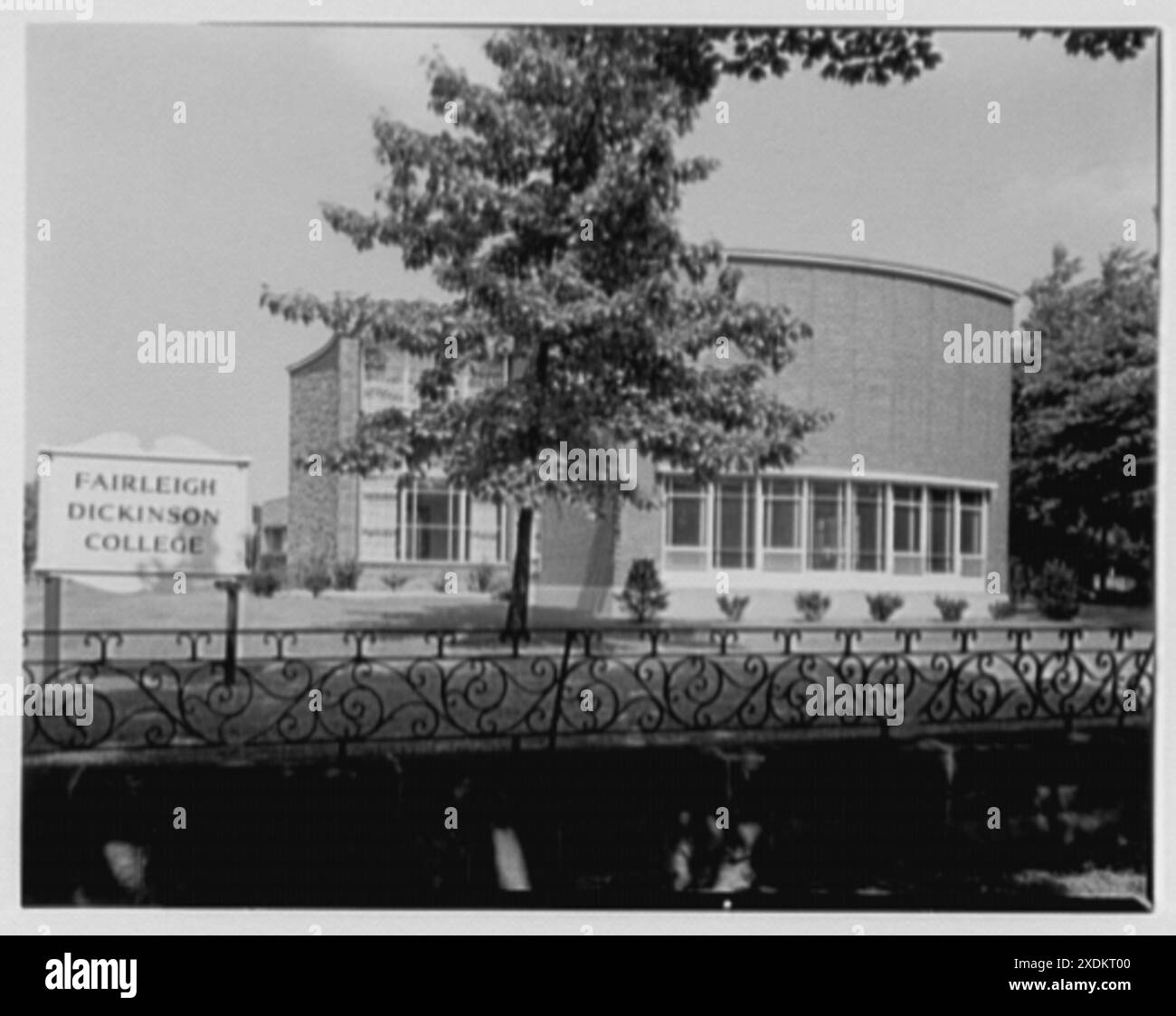 Fairleigh Dickinson College, Rutherford, New Jersey. View to west side ...