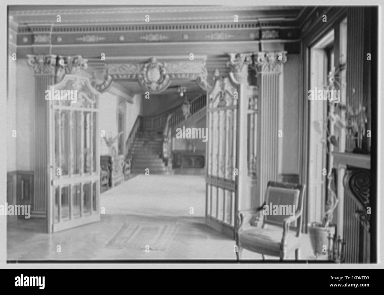 Miss Gill's School, Bernardsville, New Jersey. Gallery, to staircase ...