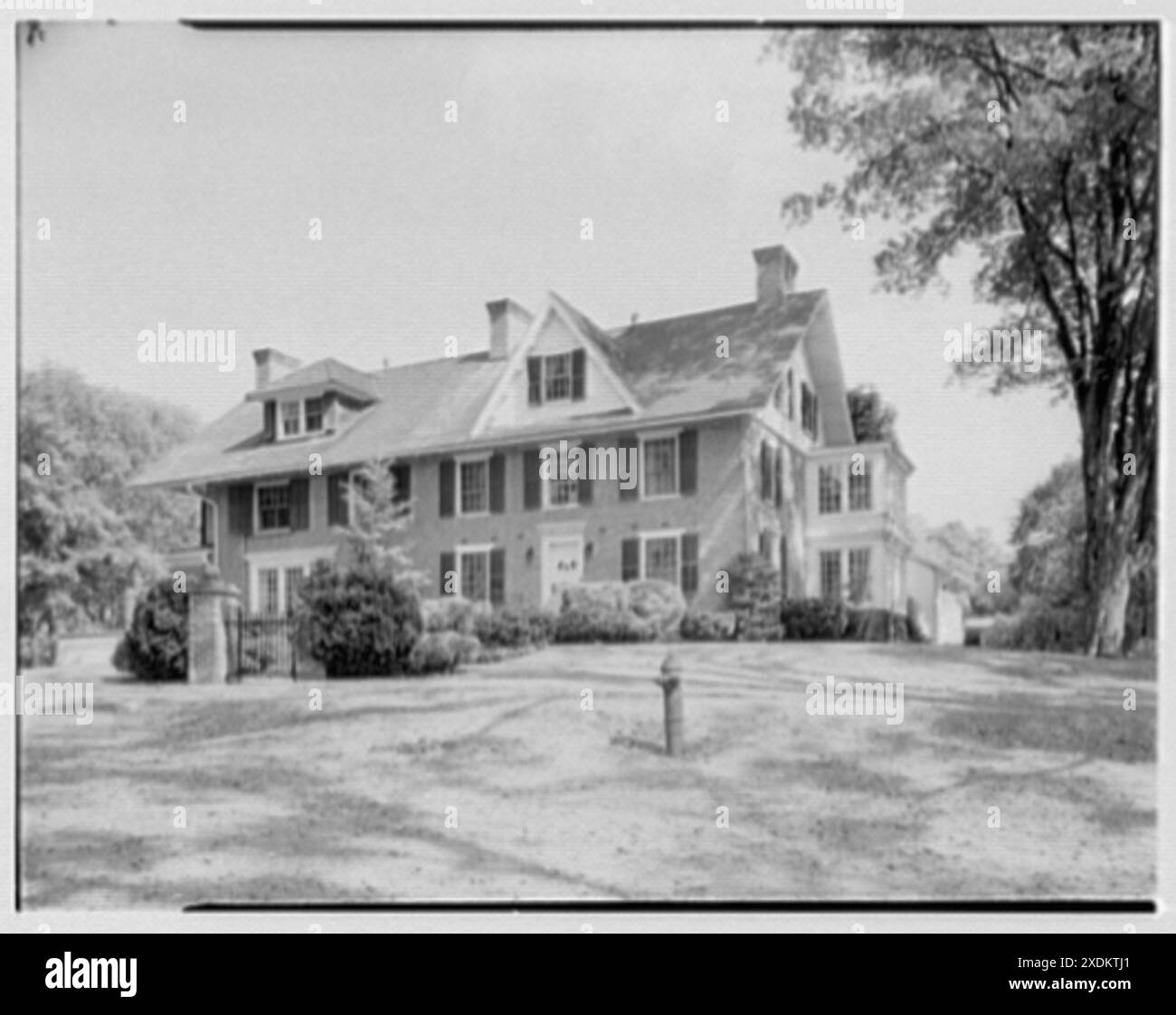 Jay Te Winburn, residence, Sharon House. South facade I. Gottscho ...