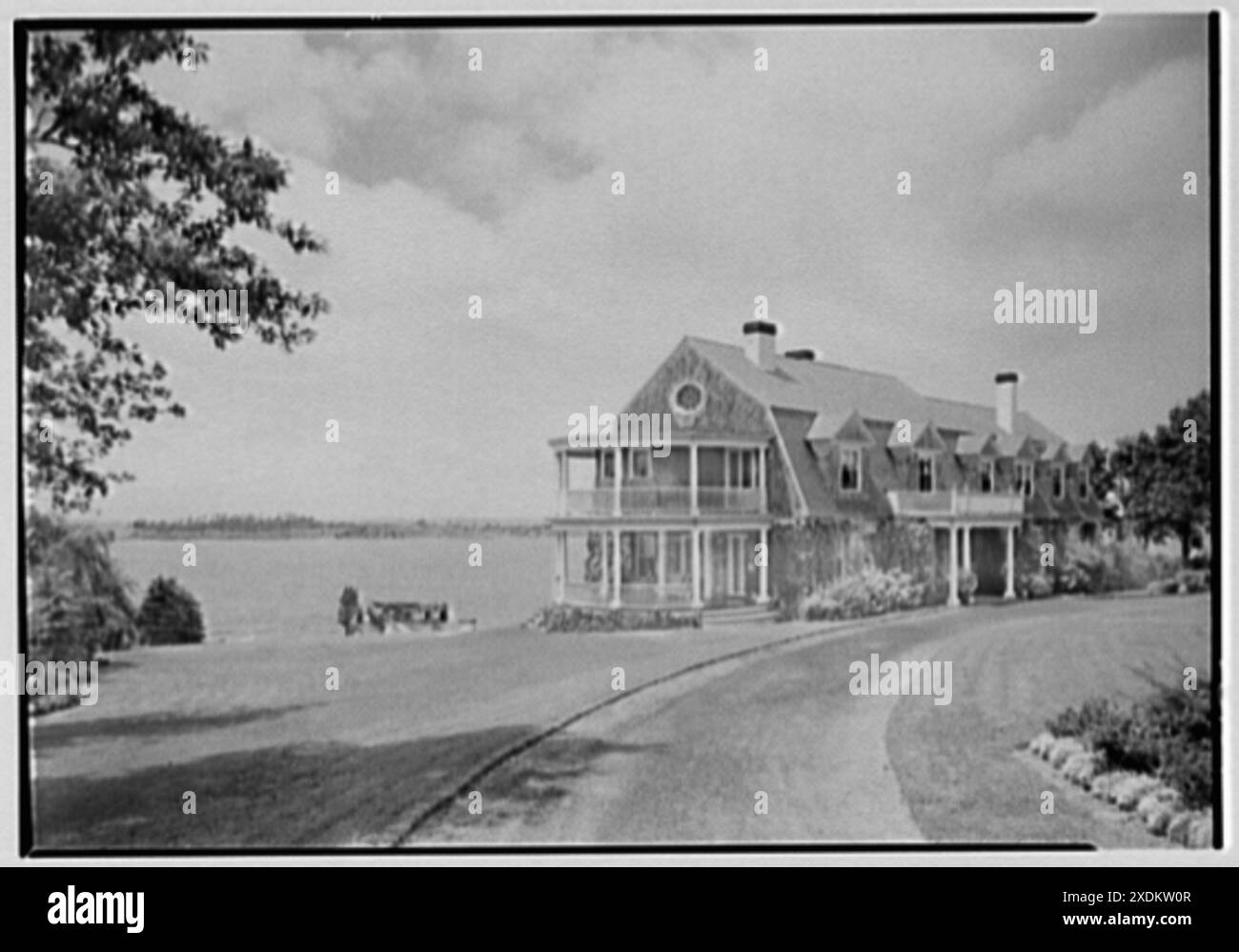 William Gilman Low, "Achnasheen", residence on Low Ln., Bristol, Rhode ...