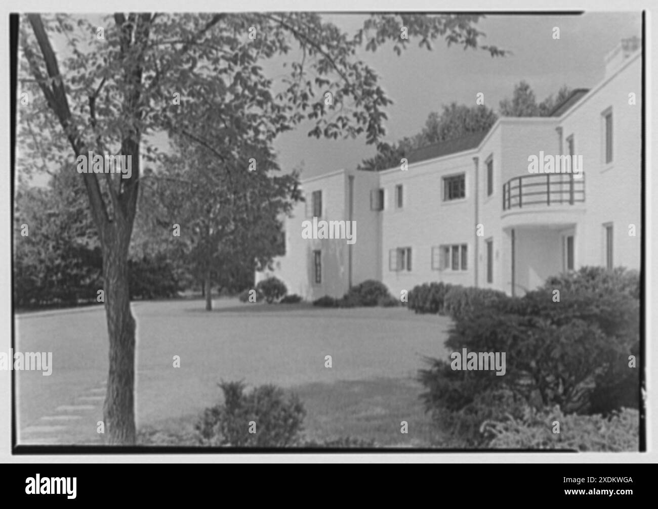 George R. Dyer, residence in Brookville, Long Island. Entrance facade ...