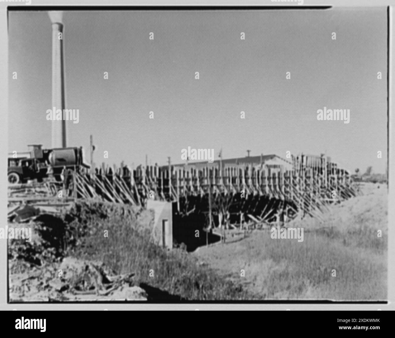 Hoffmann-LaRoche, Nutley, New Jersey. Bridge under construction ...