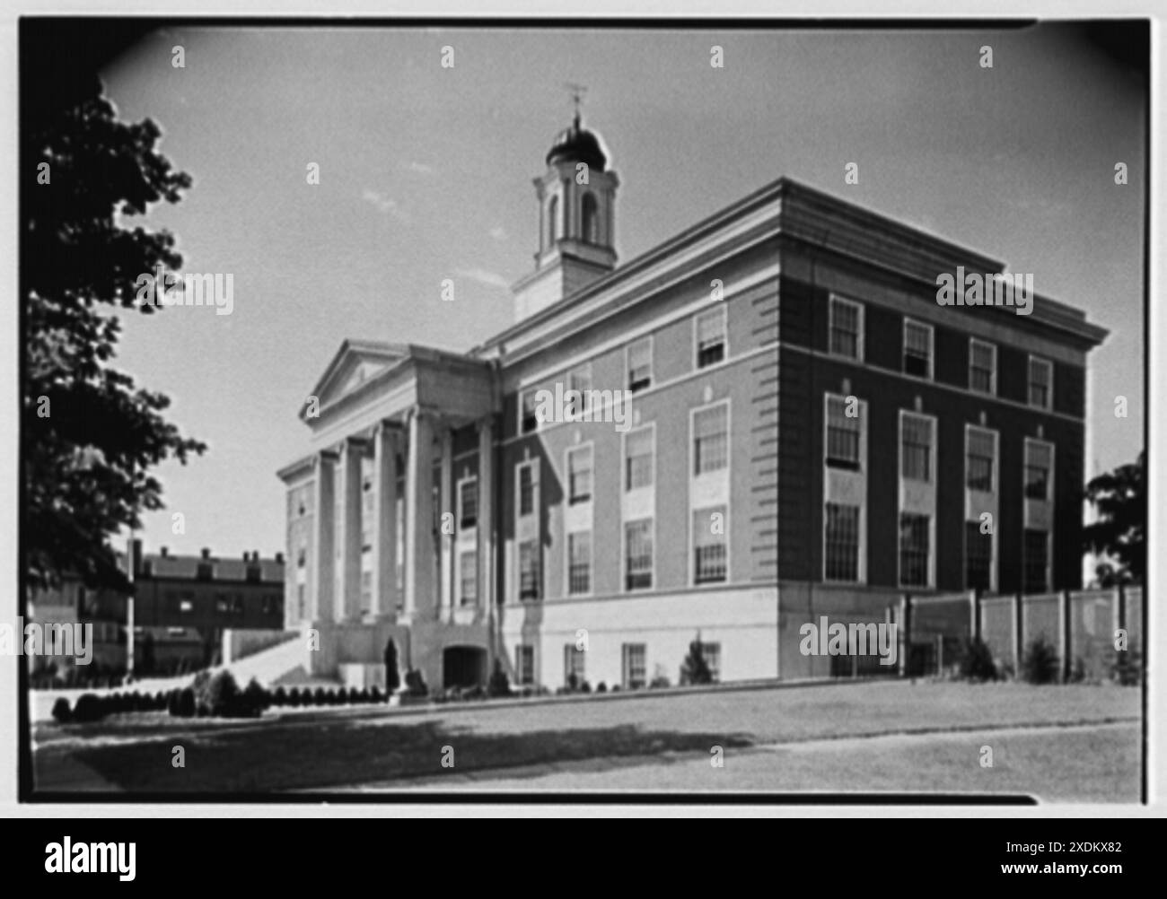 Elizabeth City Hall, Elizabeth, New Jersey. General exterior from right ...