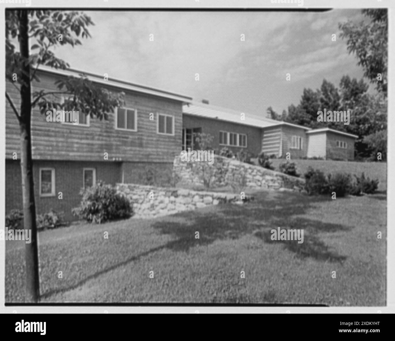 Harold E. Hoffman, residence on Brookdale Rd., Stamford, Connecticut ...