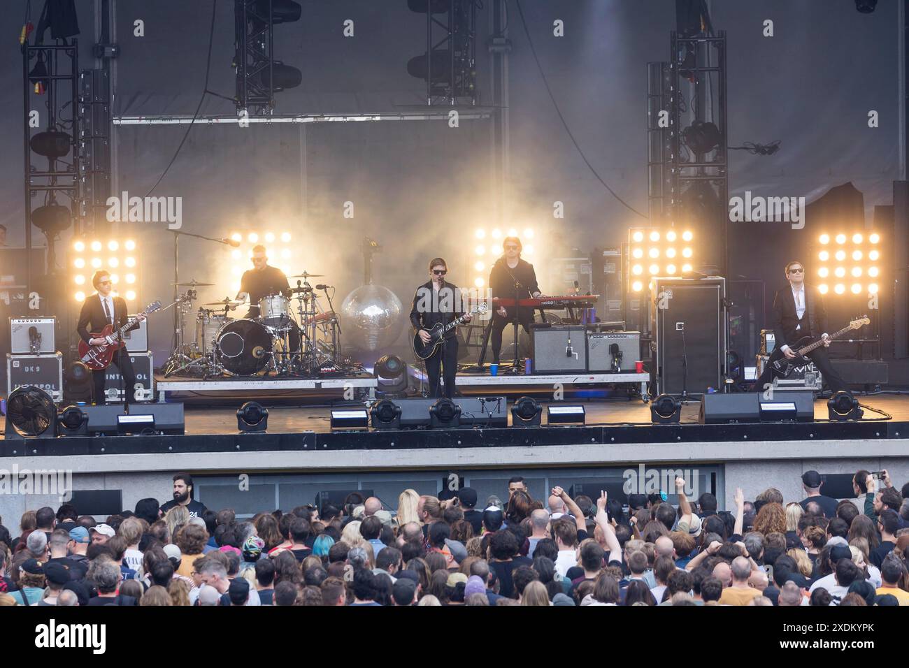 Daniel Kessler (guitarist), Samuel Sam Fogarino (drummer), Paul Banks ...