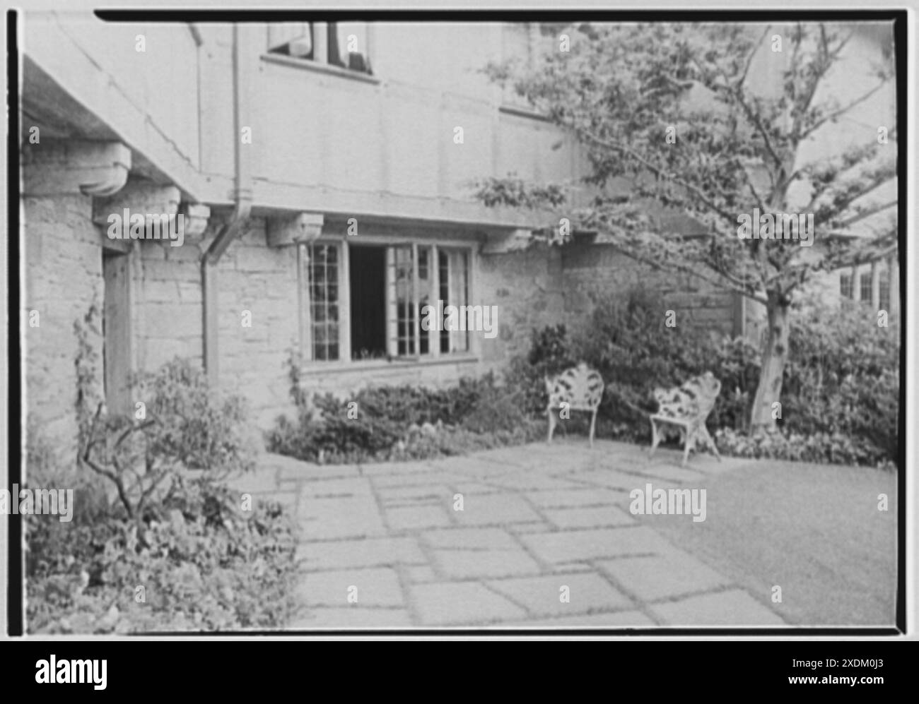 John Russell Pope, residence in Newport, Rhode Island. Terrace end ...